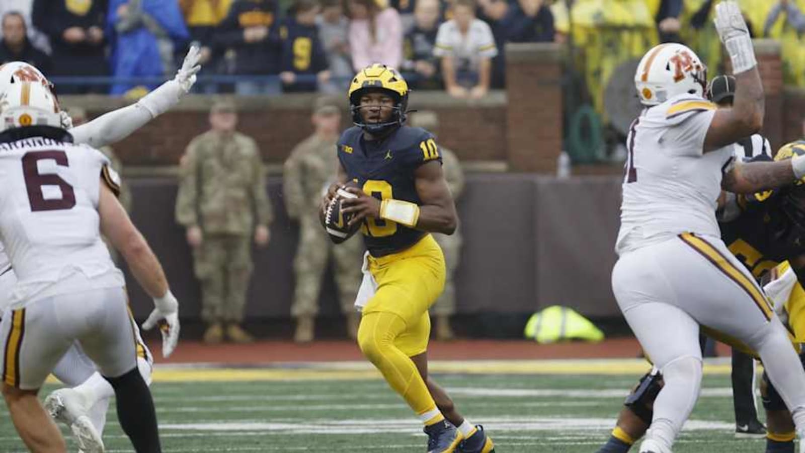 Alex Orji gives honest assessment of the Michigan passing game | Yardbarker