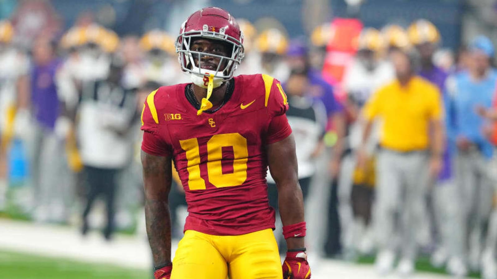 Kings Star Reacts to USC Football Highlight Catch vs. LSU | Yardbarker