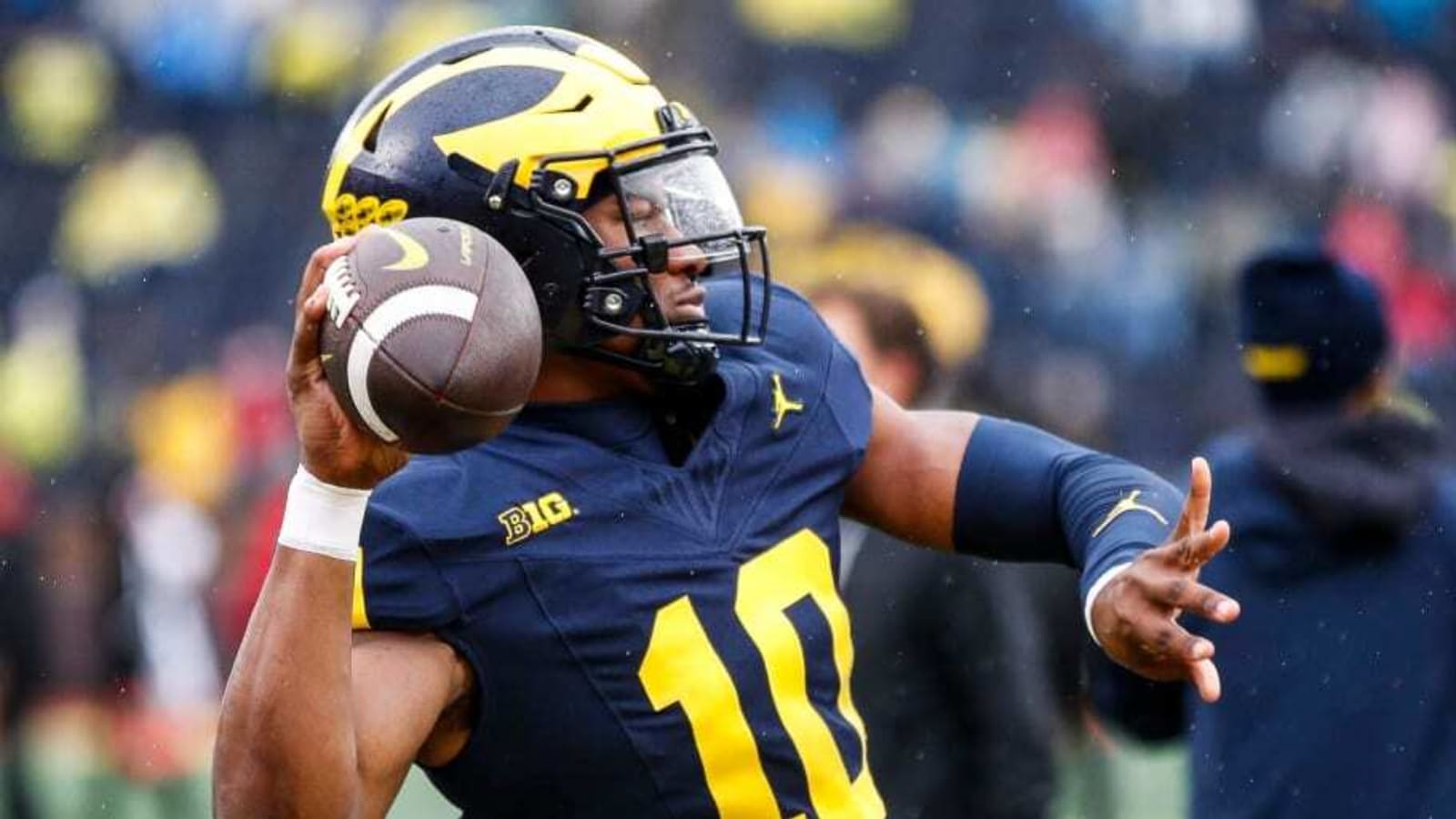 Michigan Football: Alex Orji places team goals above his own | Yardbarker