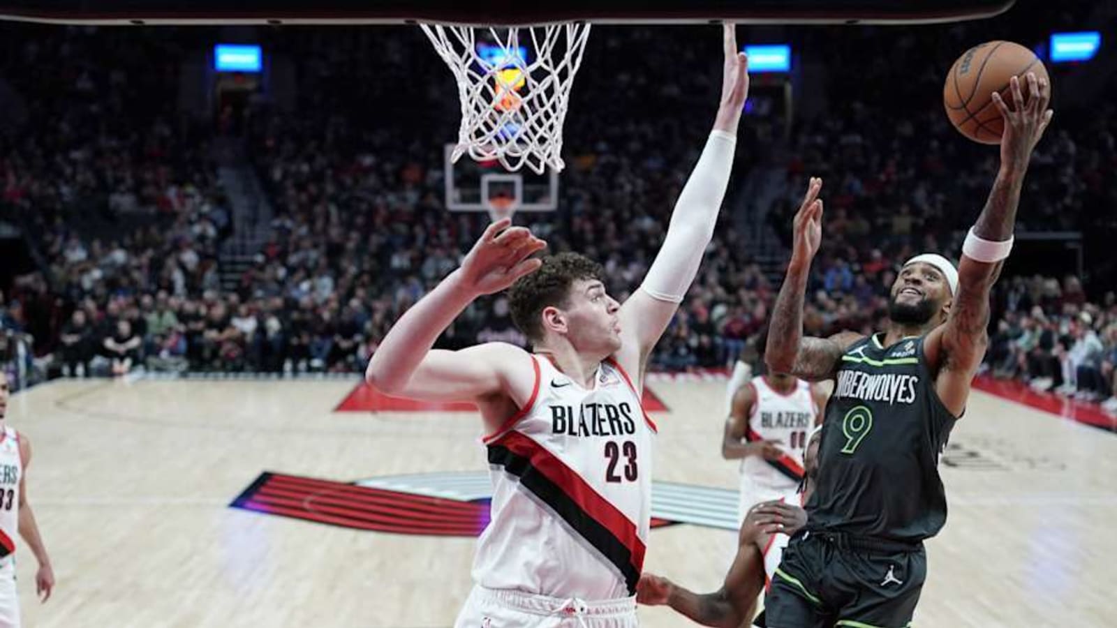 Blazers News: Donovan Clingan Considered as 'Sleeper' Pick for Major ...