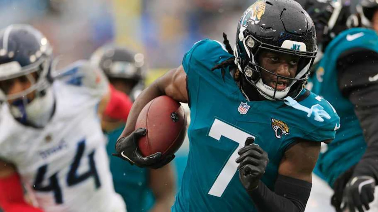 Report: Jaguars, Division Rival Have Similar Problems | Yardbarker