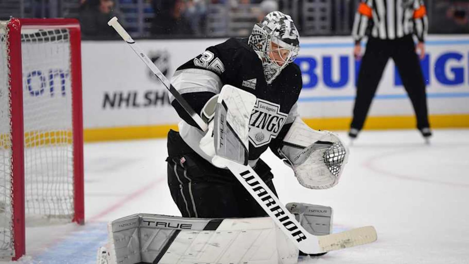 Kings Goalie Named First Star of Week | Yardbarker