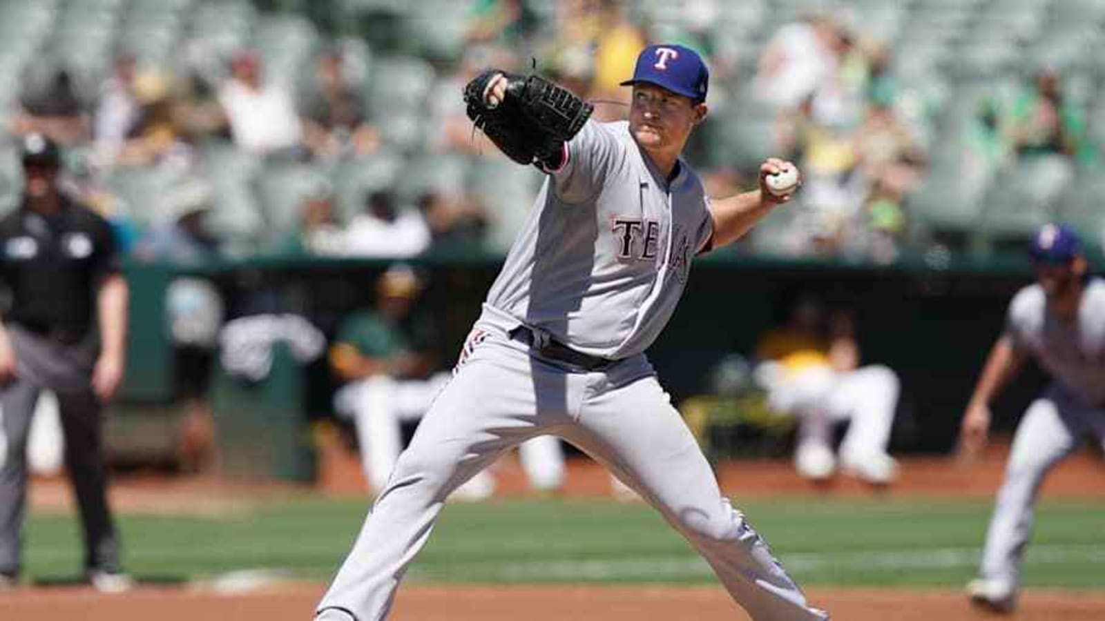 Padres Sign Former Rangers, White Sox Pitcher Who Joins Team at Spring ...