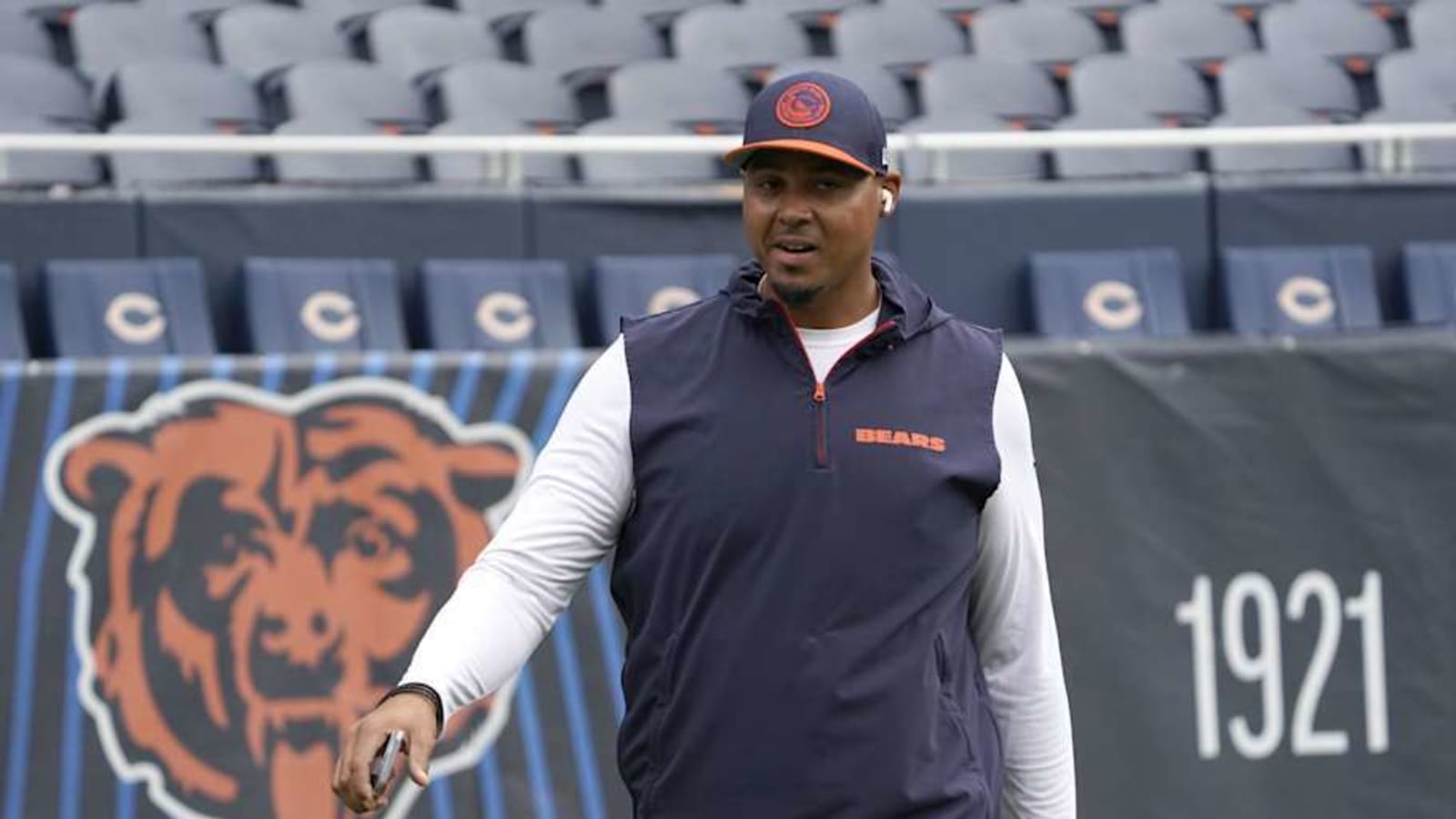 Bears complete another head coaching interview with top young offensive ...