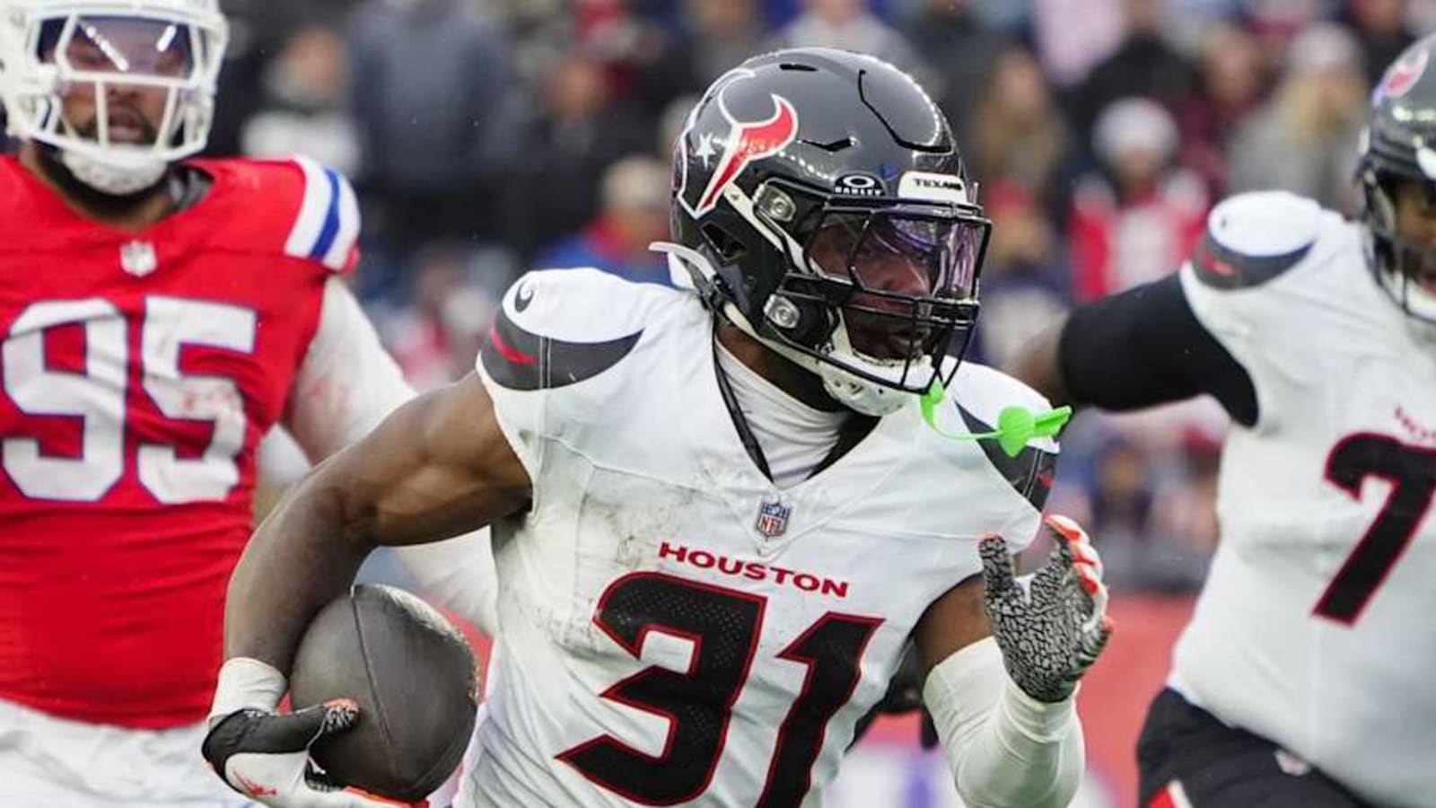 Texans Running Backs Turn Heads Following Victory Over Patriots ...