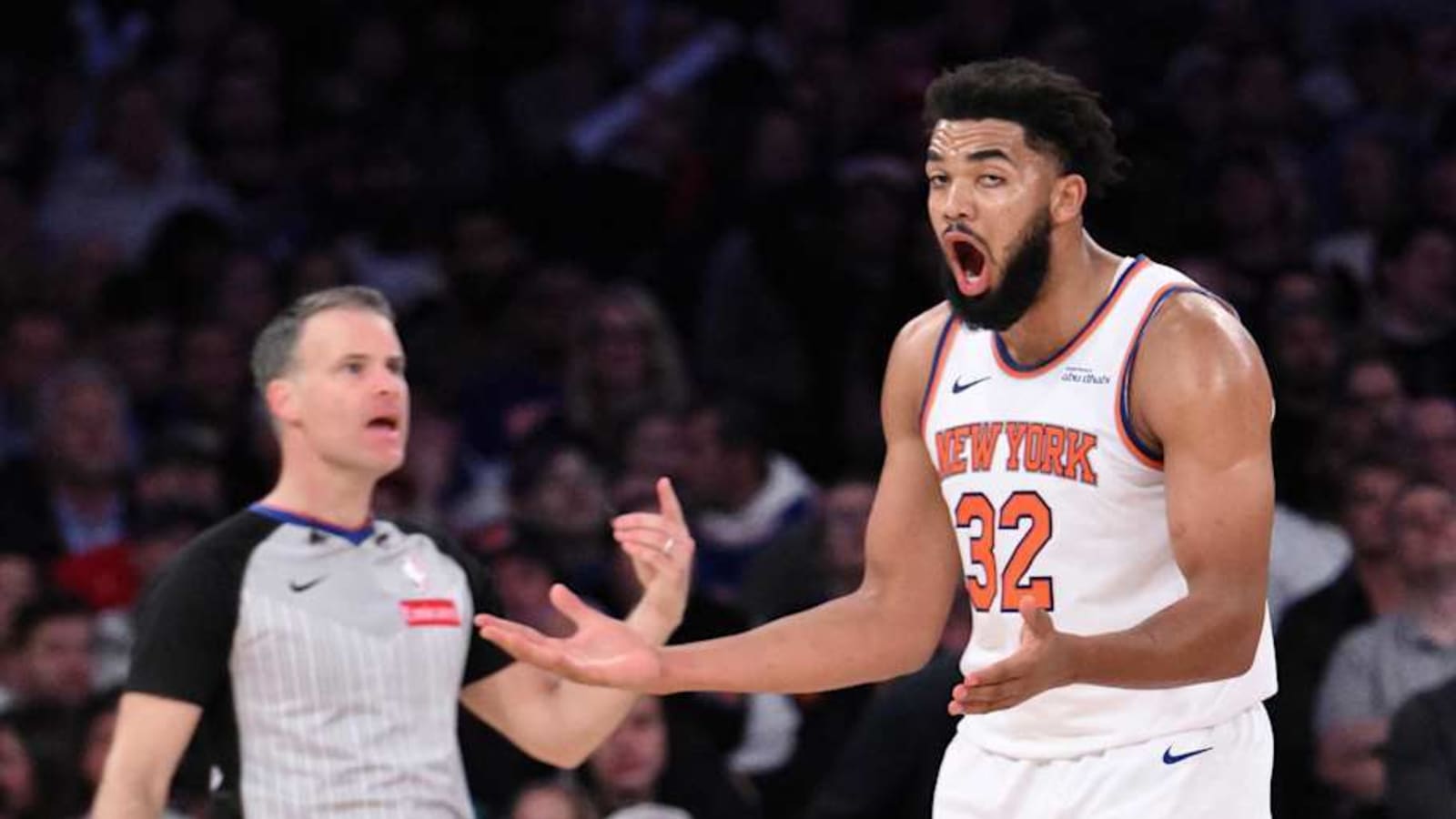 Knicks Star Practices Free Throws After Historic Night | Yardbarker