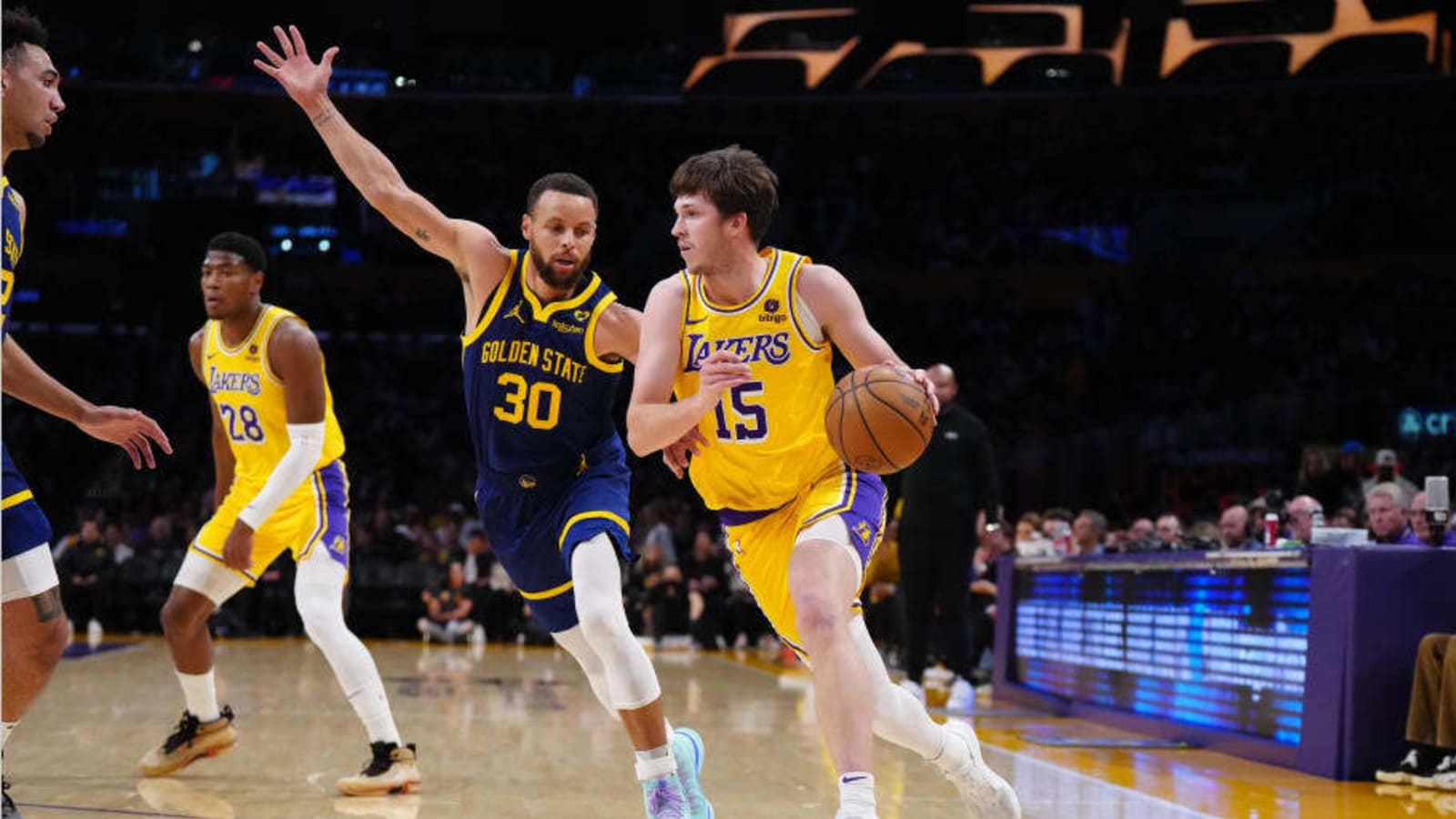 Austin Reaves Talks Smack to Warriors Fan | Yardbarker