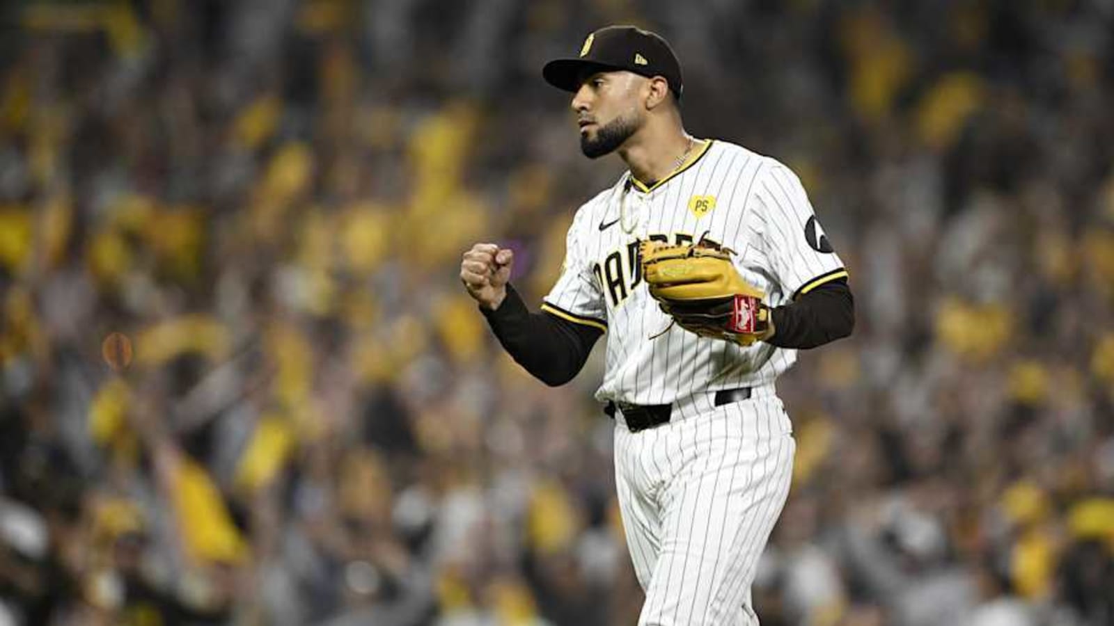 Chicago Cubs Land Another All-Star Reliever In Wild Blockbuster Trade ...