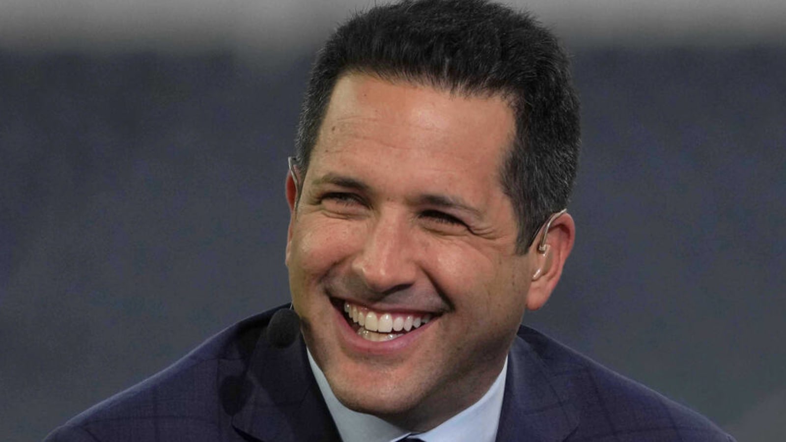 A shirtless Schefter wearing chains has broken the internet | Yardbarker