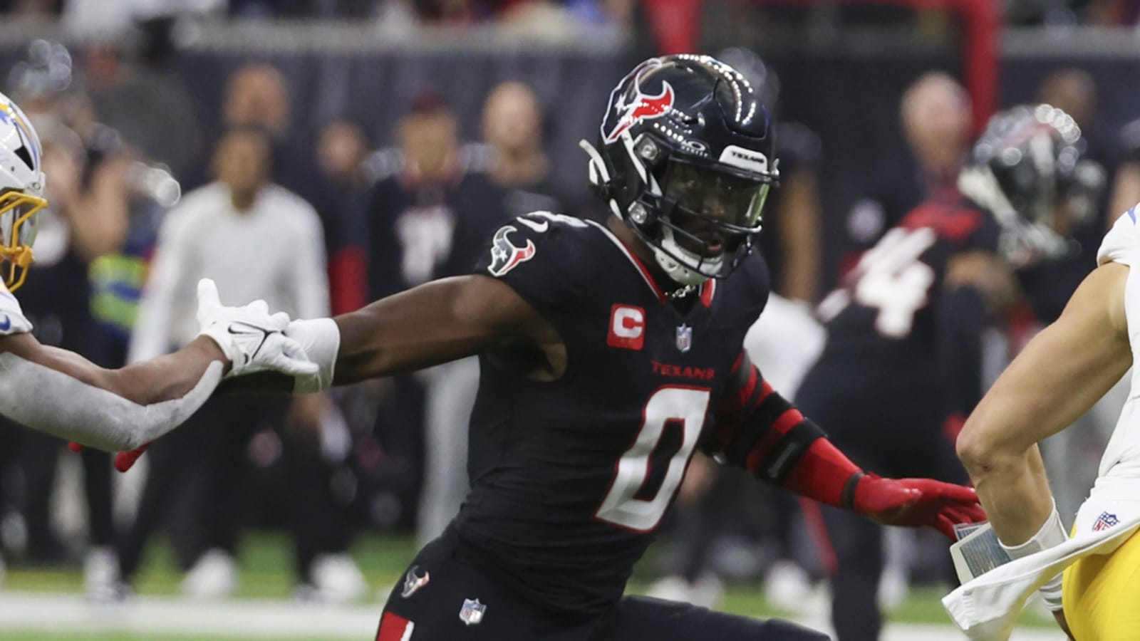 Texans Linebacker Azeez Al-Shaair Appears To Punch Opposing Player ...