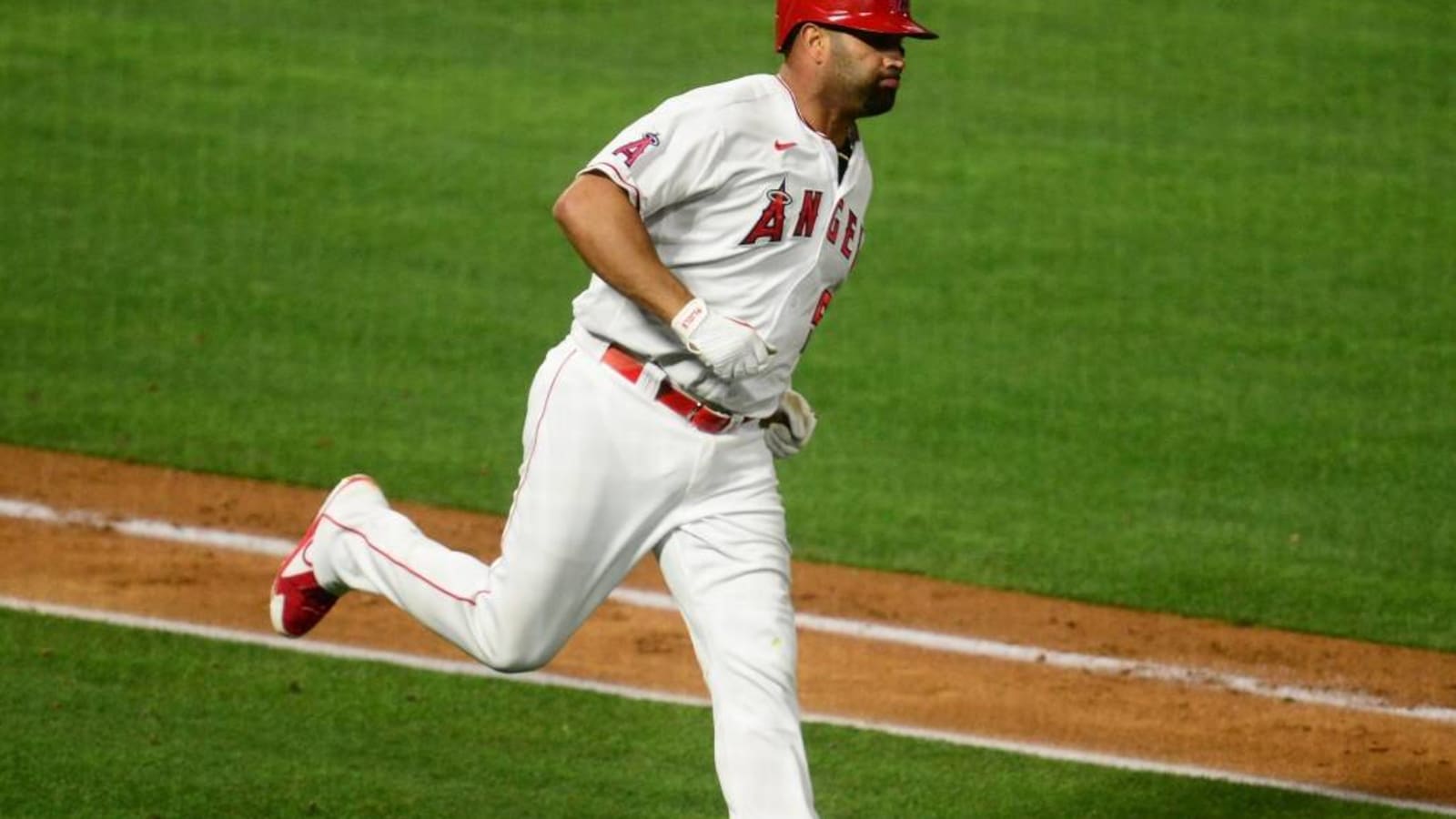 Former Angels All-Star Does Jersey Swap With Lakers Guard | Yardbarker