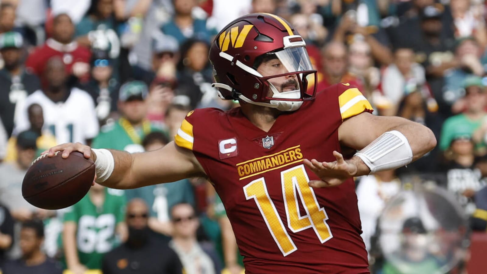 Why Commanders should embrace what they have in QB Sam Howell | Yardbarker