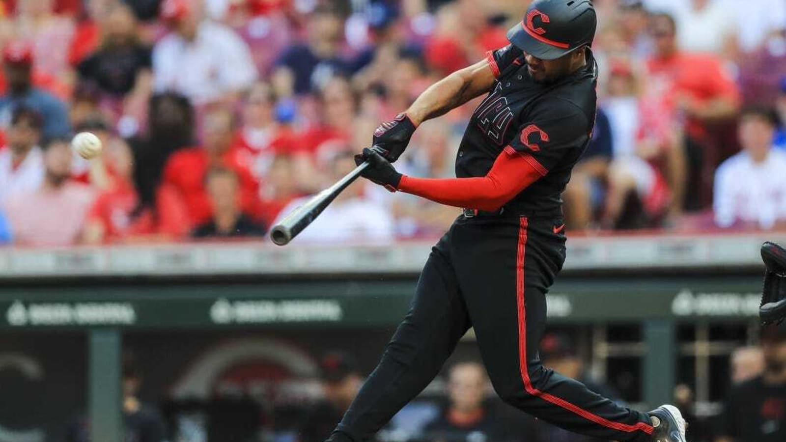 Reds win battle of home runs, top Red Sox | Yardbarker