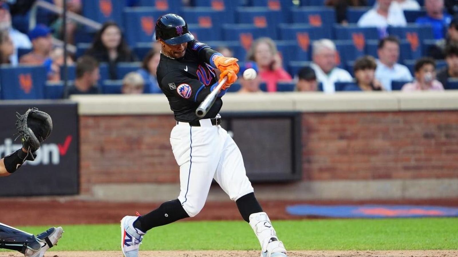 Mets hold off Diamondbacks 10-9 for rare back-to-back wins | Yardbarker