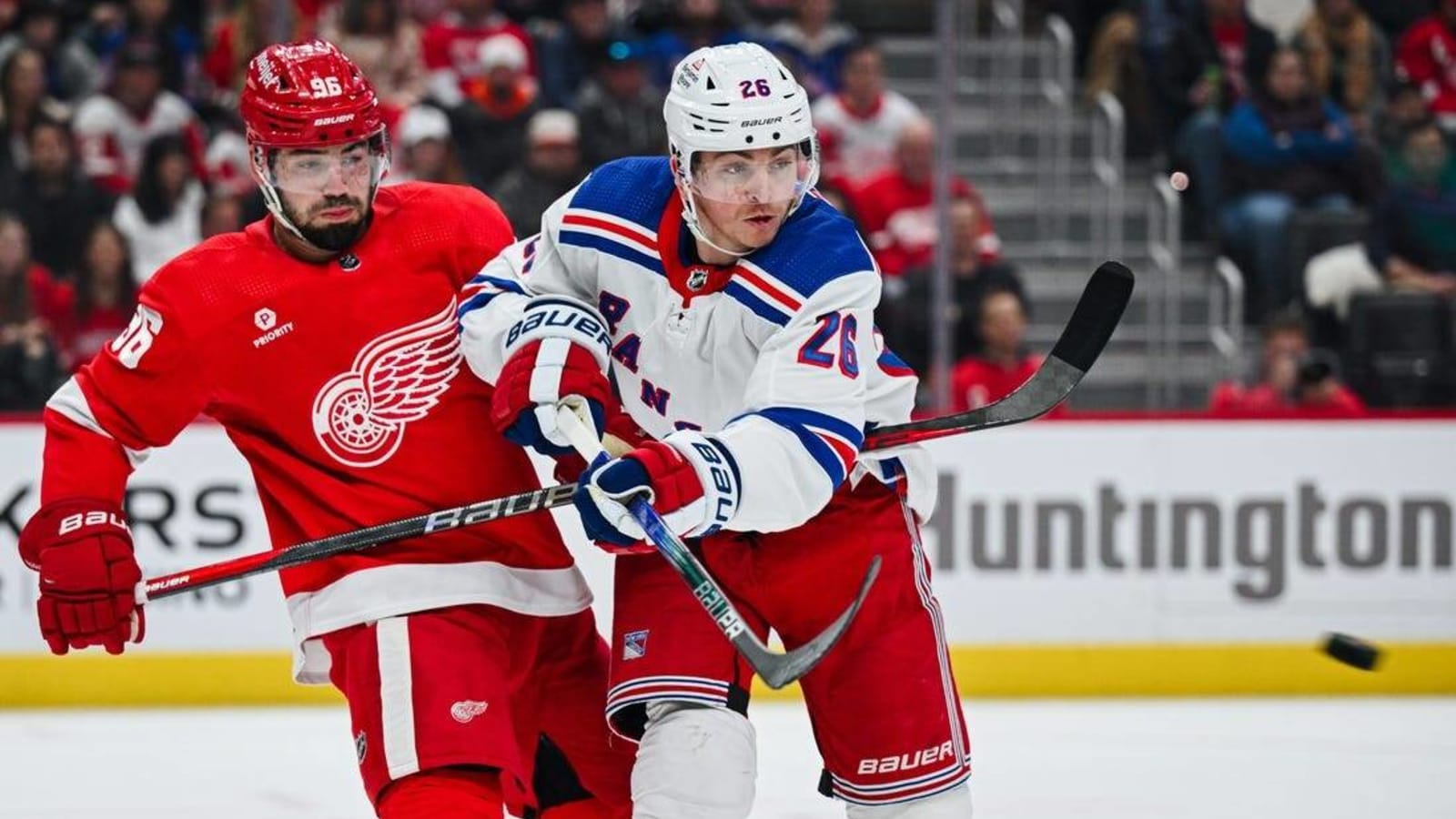 Rangers take down Wings, pad lead atop East | Yardbarker