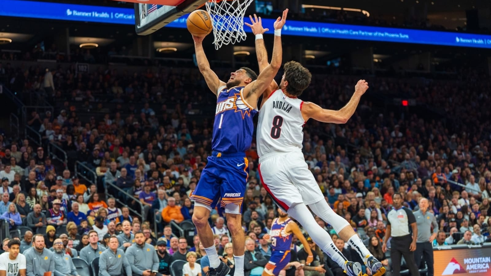 Devin Booker helps Suns turn back Blazers | Yardbarker