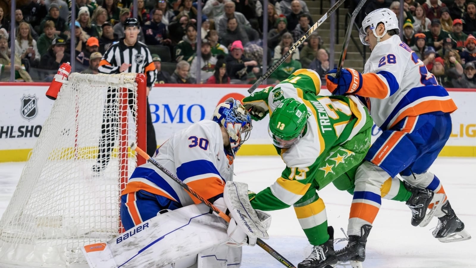 Wild score final 5 goals, continue dominance of Isles | Yardbarker