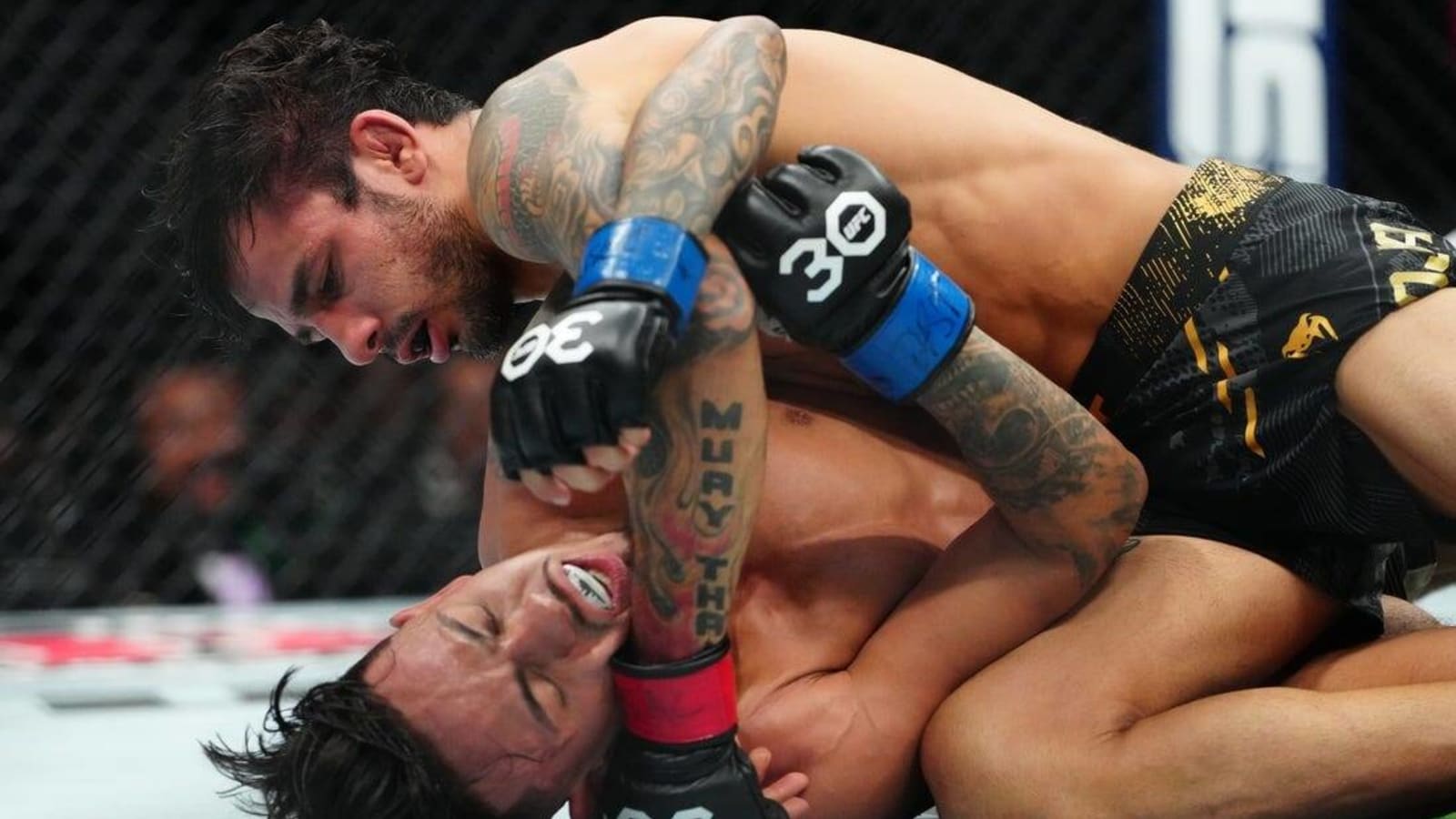 UFC 301 Preview: Alexandre Pantoja favored in main event | Yardbarker