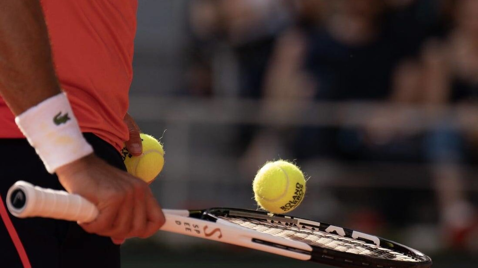 Terence Atmane apologizes for hitting fan with ball at French Open ...