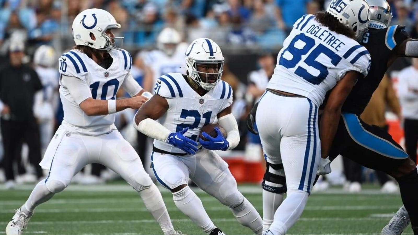 Colts grow role of Zack Moss in clash vs. Titans | Yardbarker