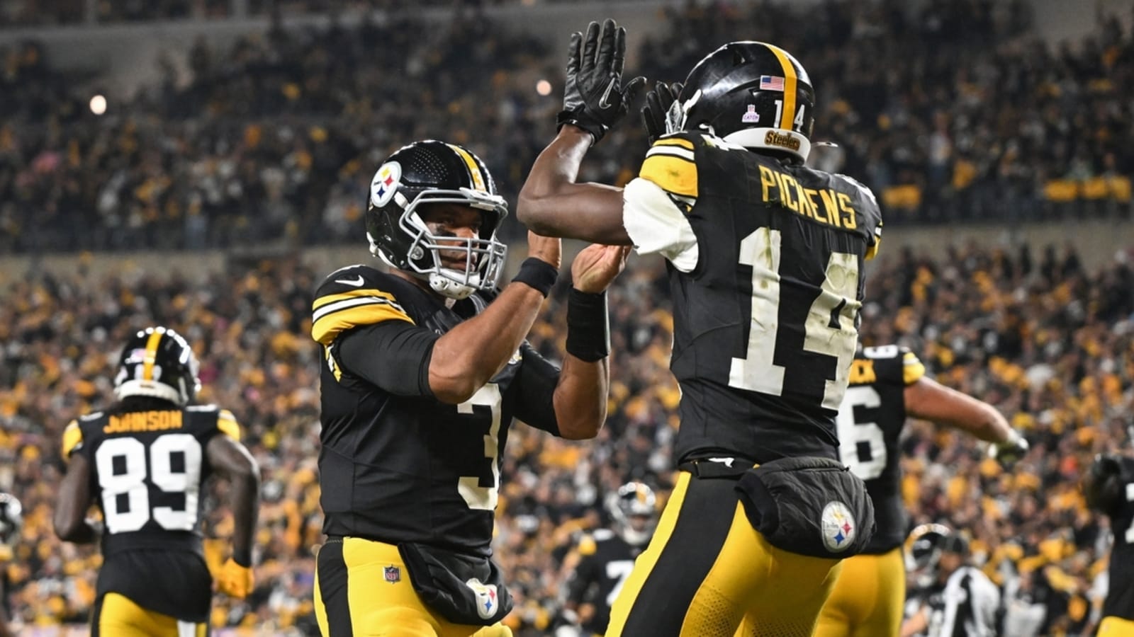 Russell Wilson accounts for 3 TDs in Steelers debut, fuels comeback ...