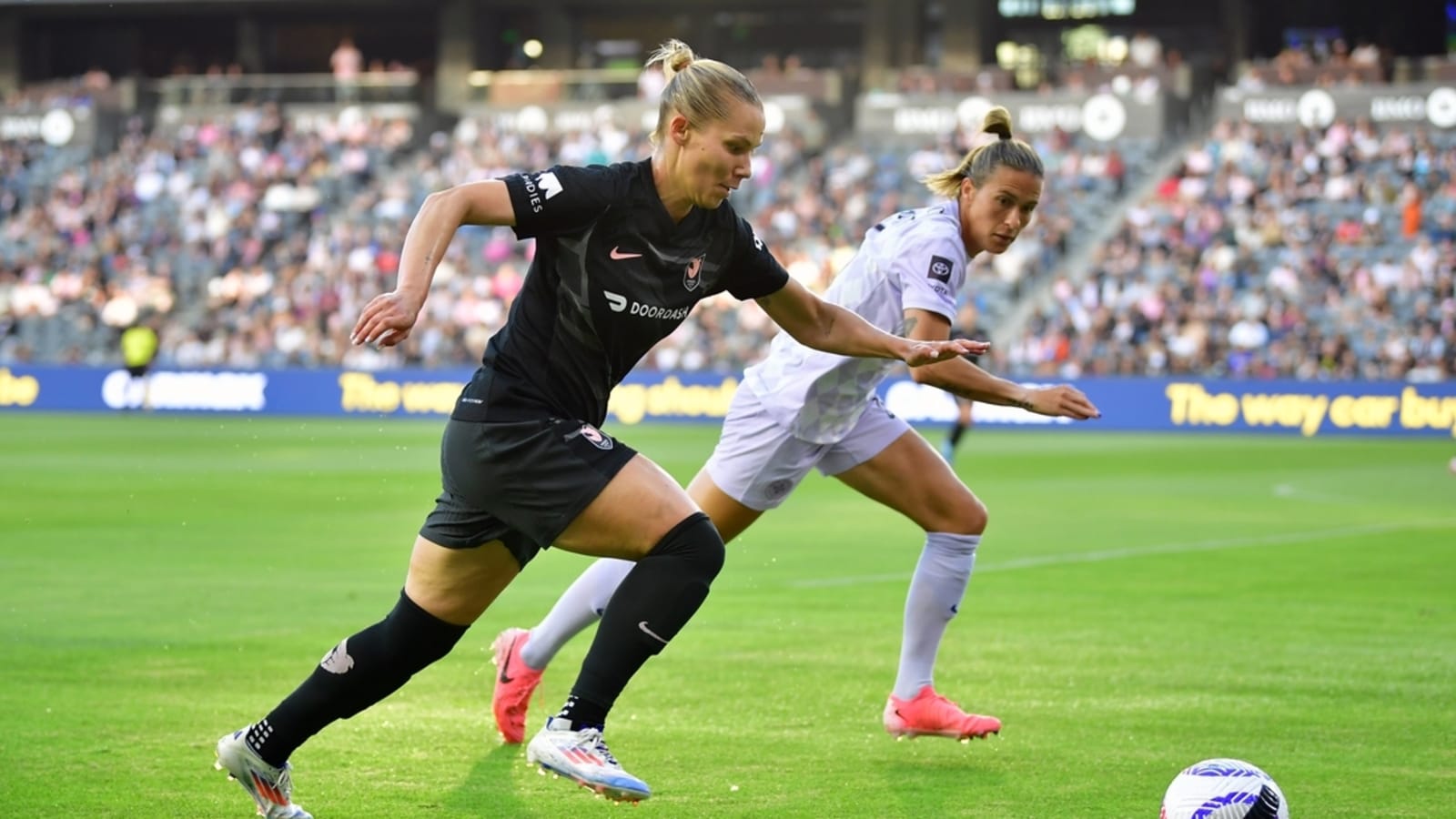 Angel City D Merritt Mathias retires as 12-year run in NWSL | Yardbarker
