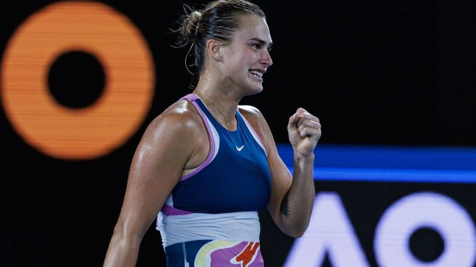 Arnya Sabalenka advances to Australian Open second round with ease ...