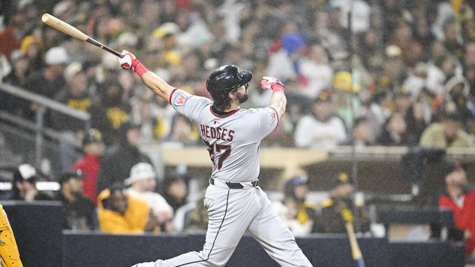 Padres roll past Guardians, reach 5-0 for first time | Yardbarker