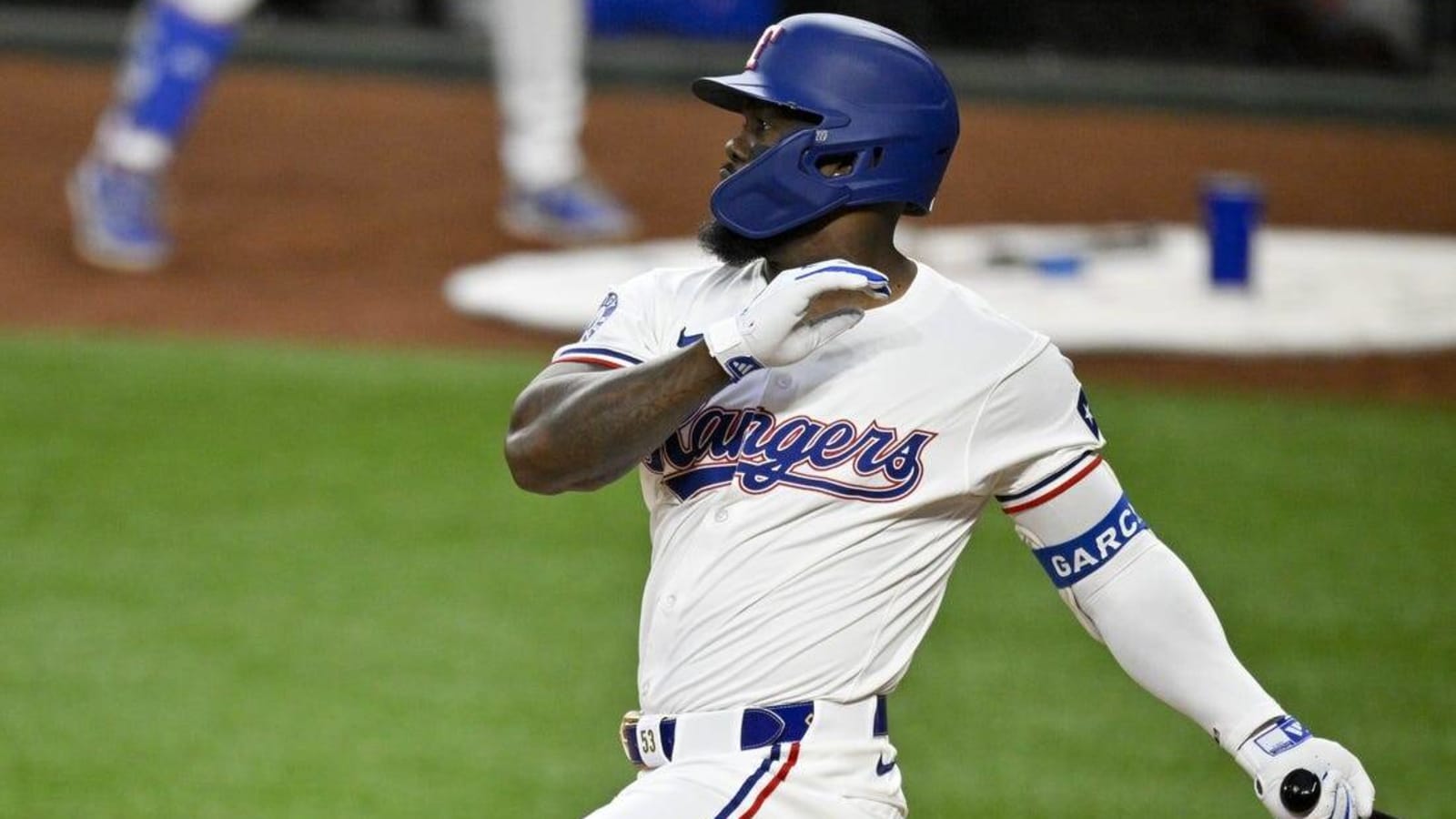 Rangers score five runs early in rout of Astros | Yardbarker