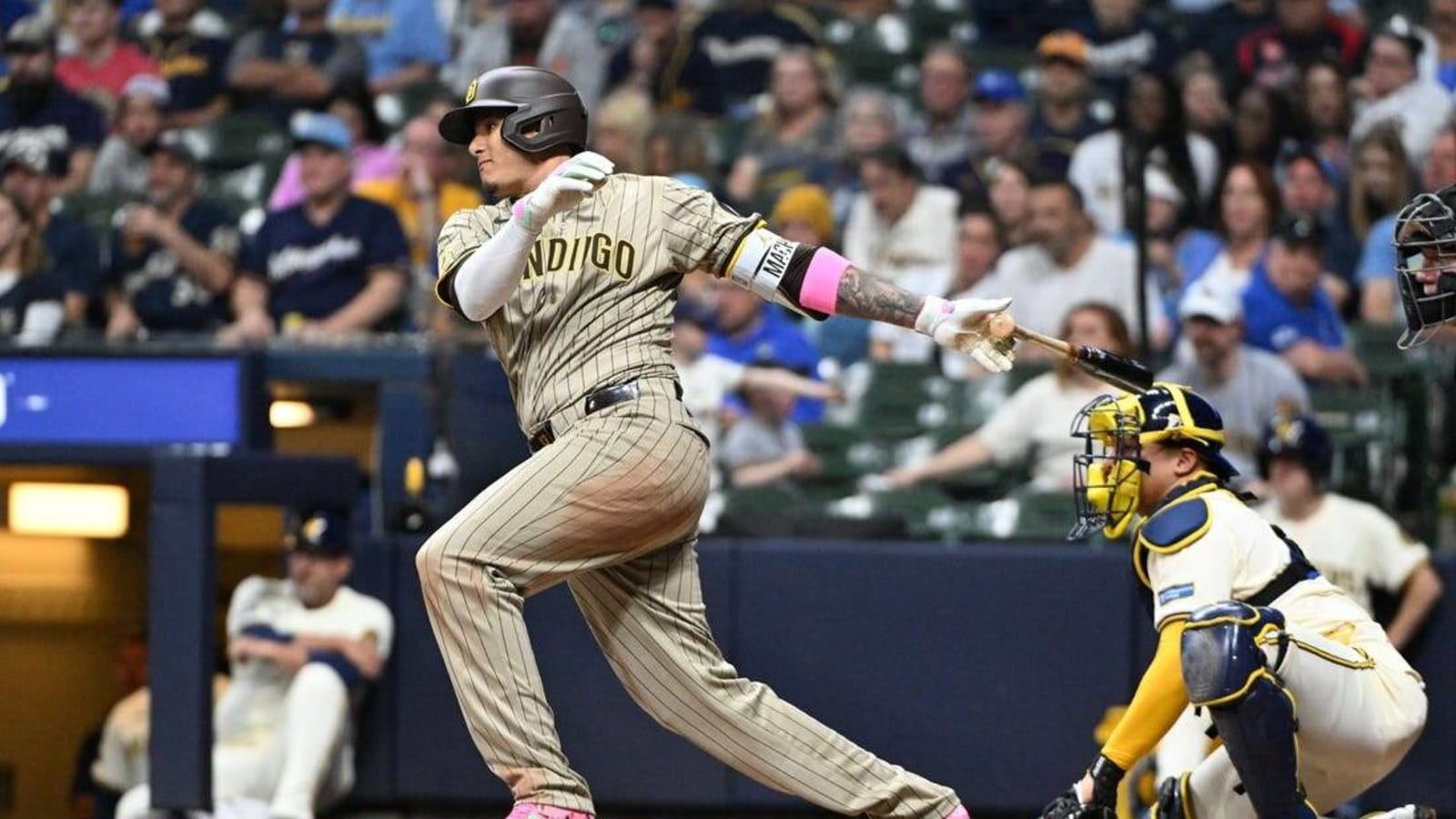 Padres use six-run 5th inning to rally past Brewers | Yardbarker