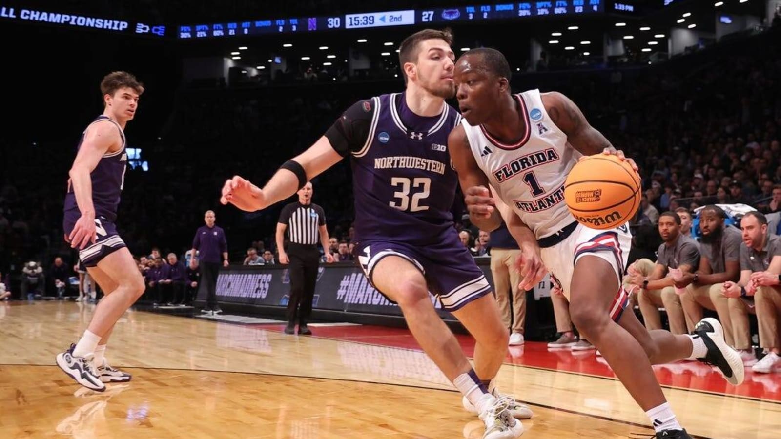 Ex-Florida Atlantic star Johnell Davis chooses Arkansas | Yardbarker