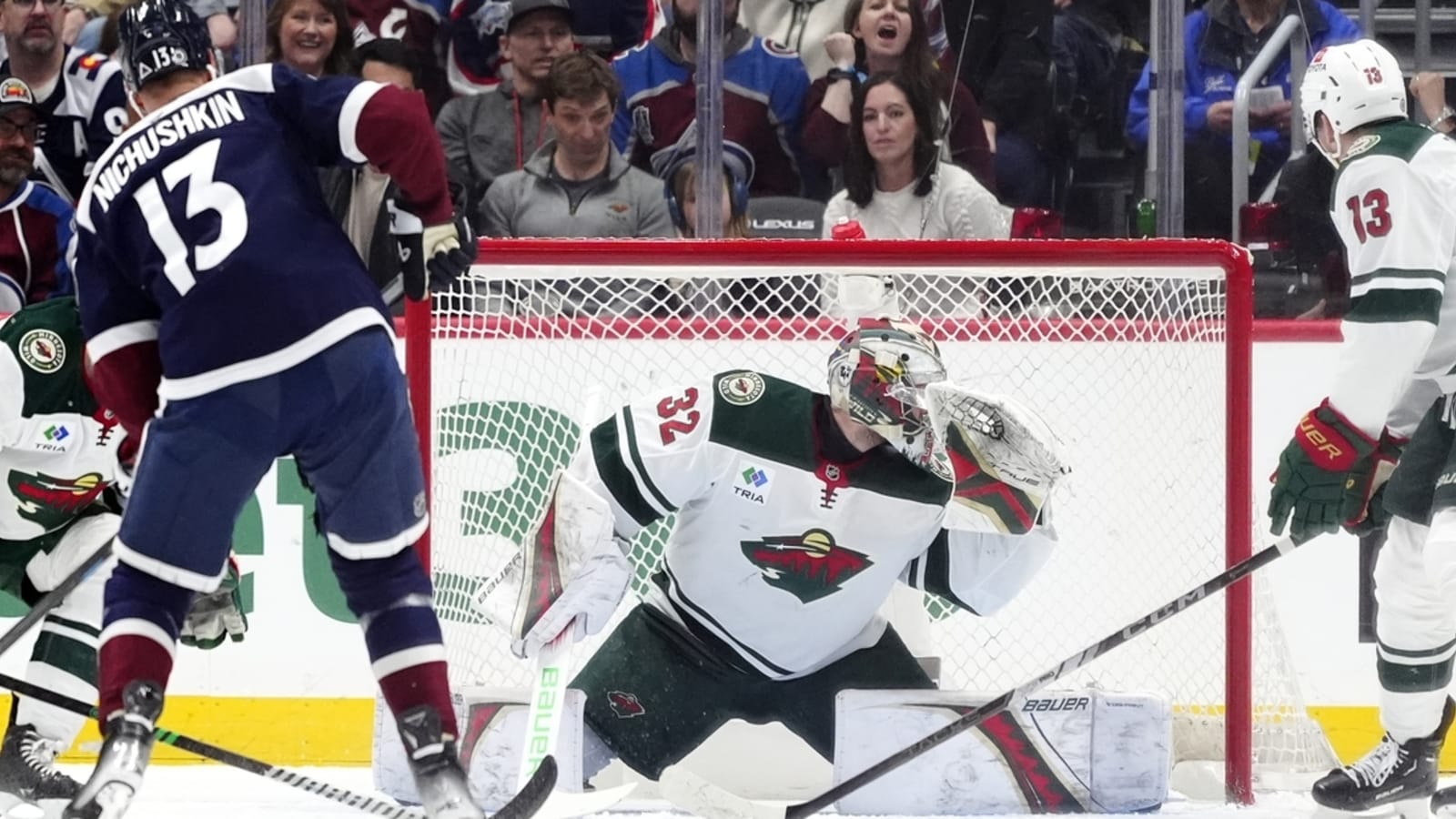 Avs ride 3-goal 2nd period to victory over Wild | Yardbarker