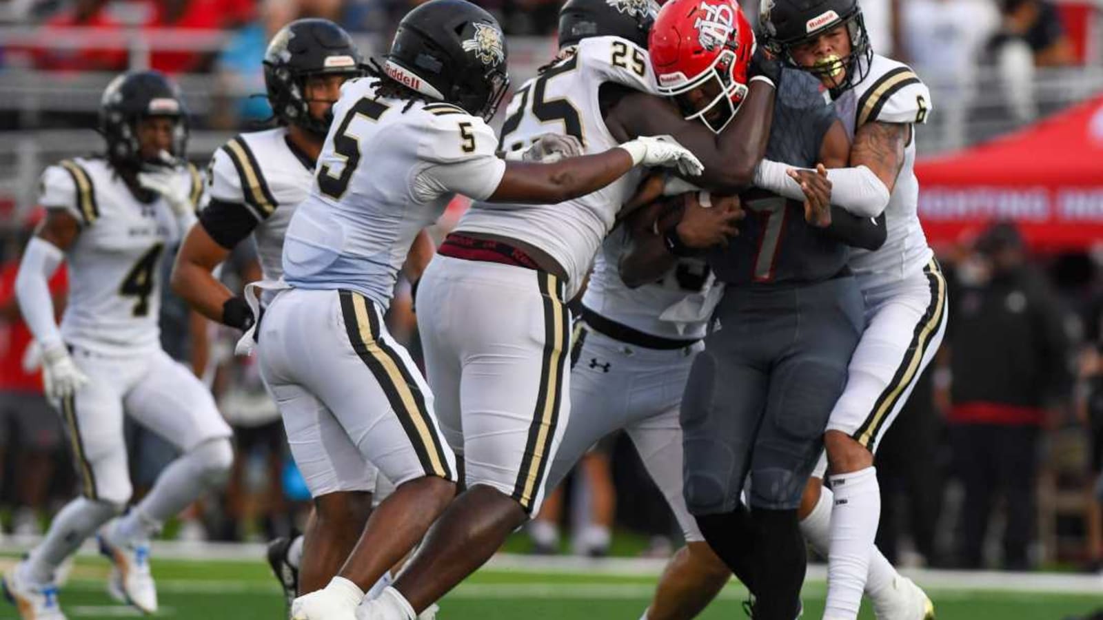 Wisconsin Football Signee Makes Massive Jump Up the Recruiting Rankings ...