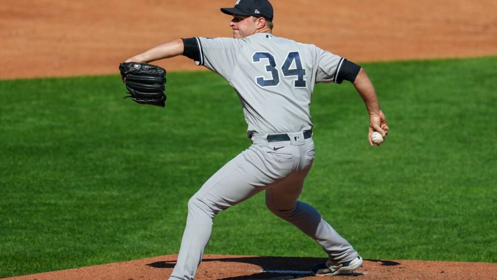 New Padres Pitcher Says He's Playing With 'Chip on My Shoulder ...