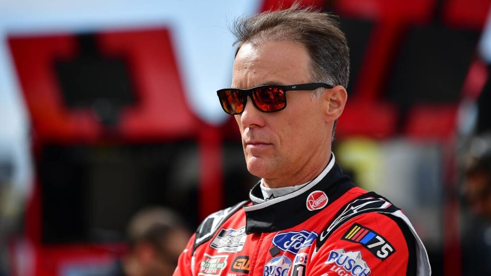 Kevin Harvick names driver with the most momentum heading into NASCAR ...