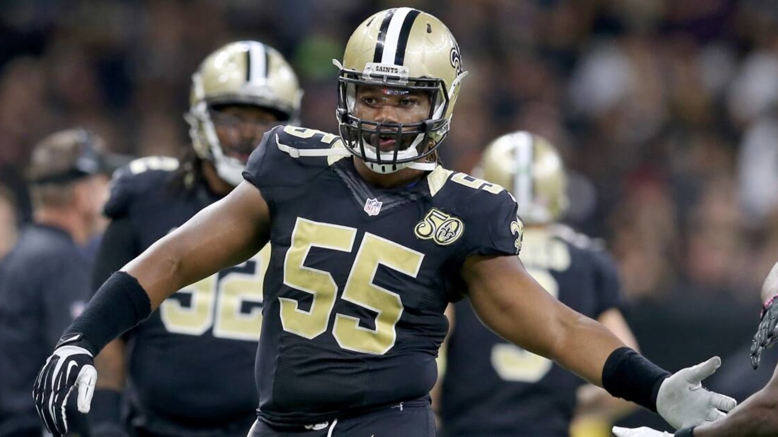 Report: Commanders hiring 49ers assistant Darryl Tapp to their coaching ...