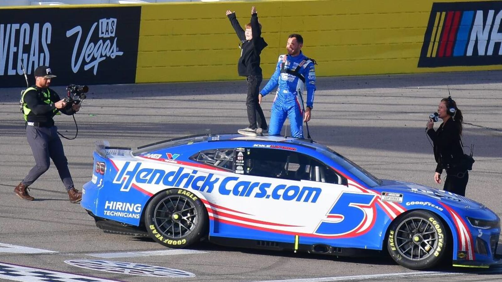 Kyle Larson reflects on celebrating with his kids after Las Vegas win ...