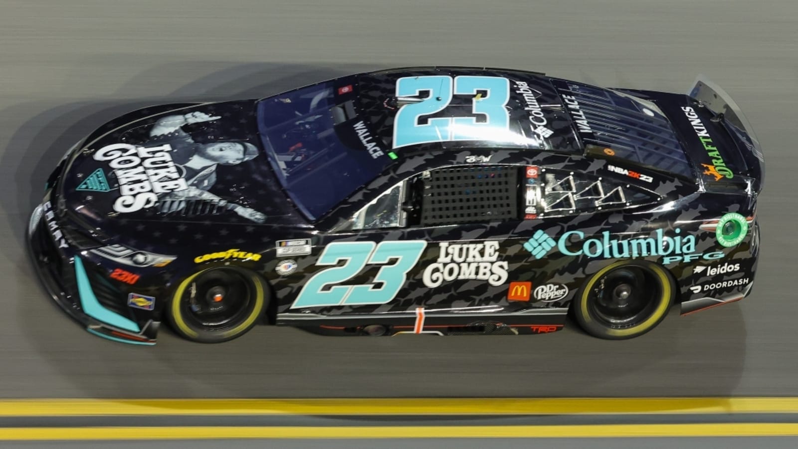 Bubba Wallace gifts Luke Combs custom fire suit ahead of Ally 400 at ...