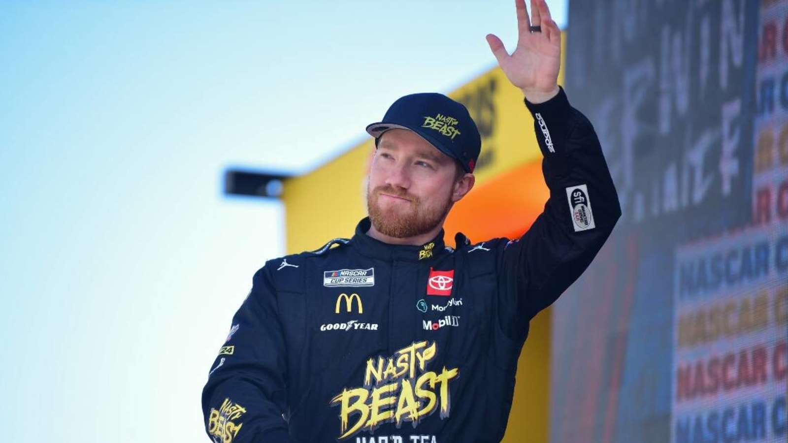 23XI Racing debuts incredible Jordan Brand paint scheme for Tyler ...