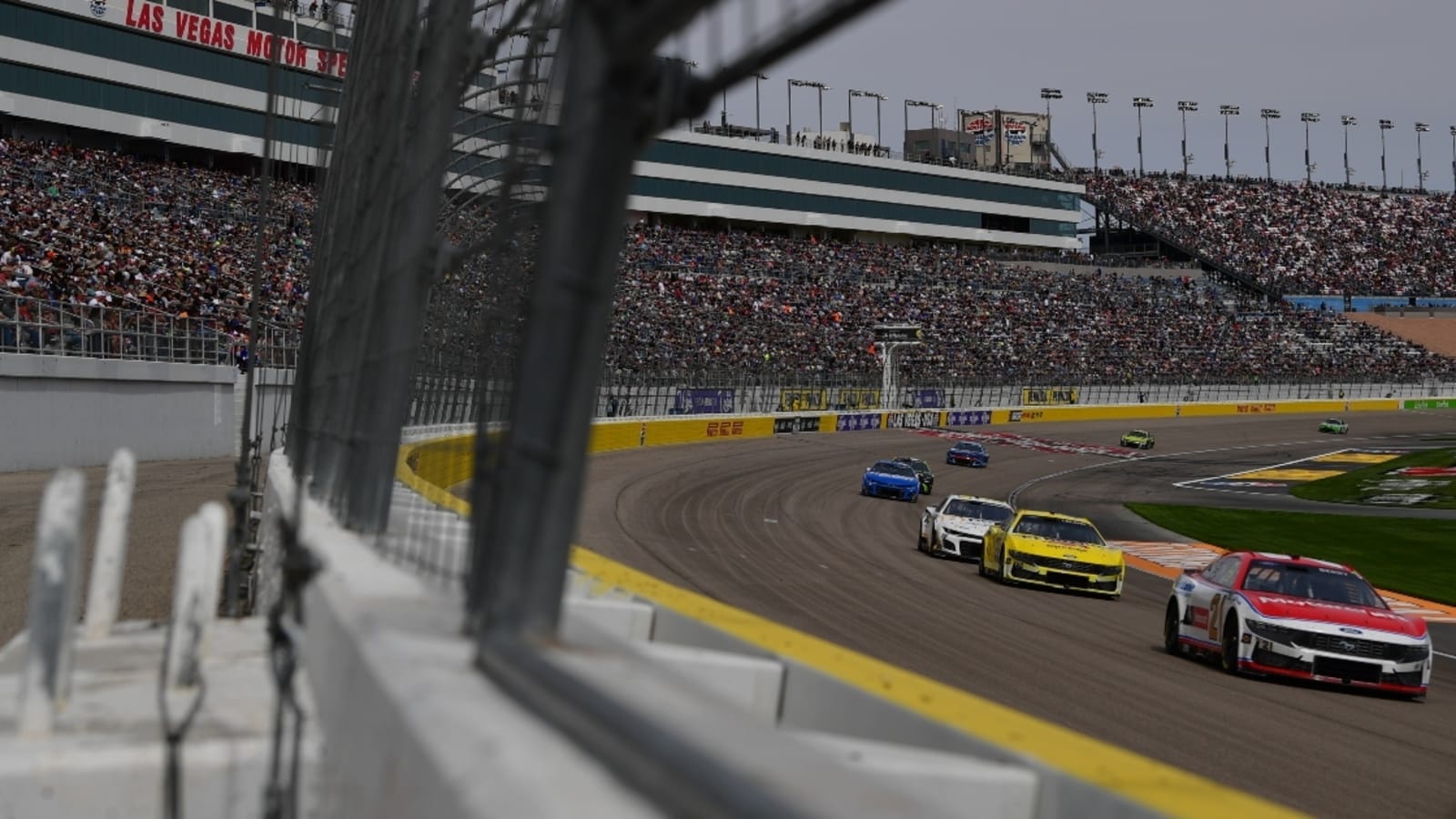 Josh Berry picks up huge win for Wood Brothers Racing at Las Vegas ...