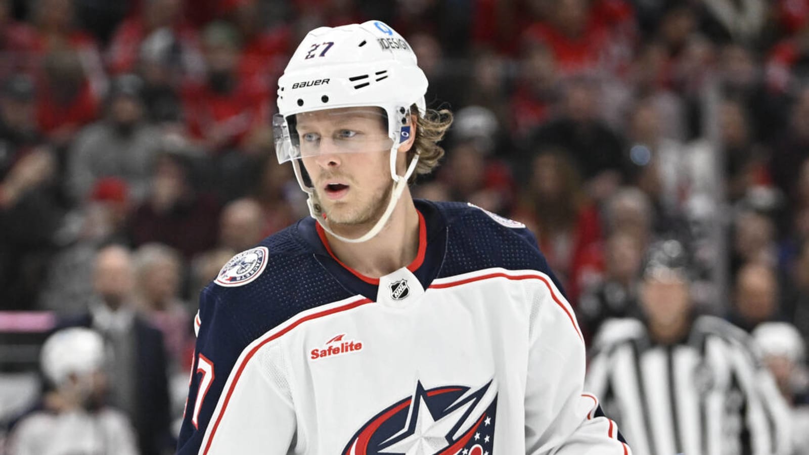Blue Jackets defenseman lands on IR after taking puck to face | Yardbarker