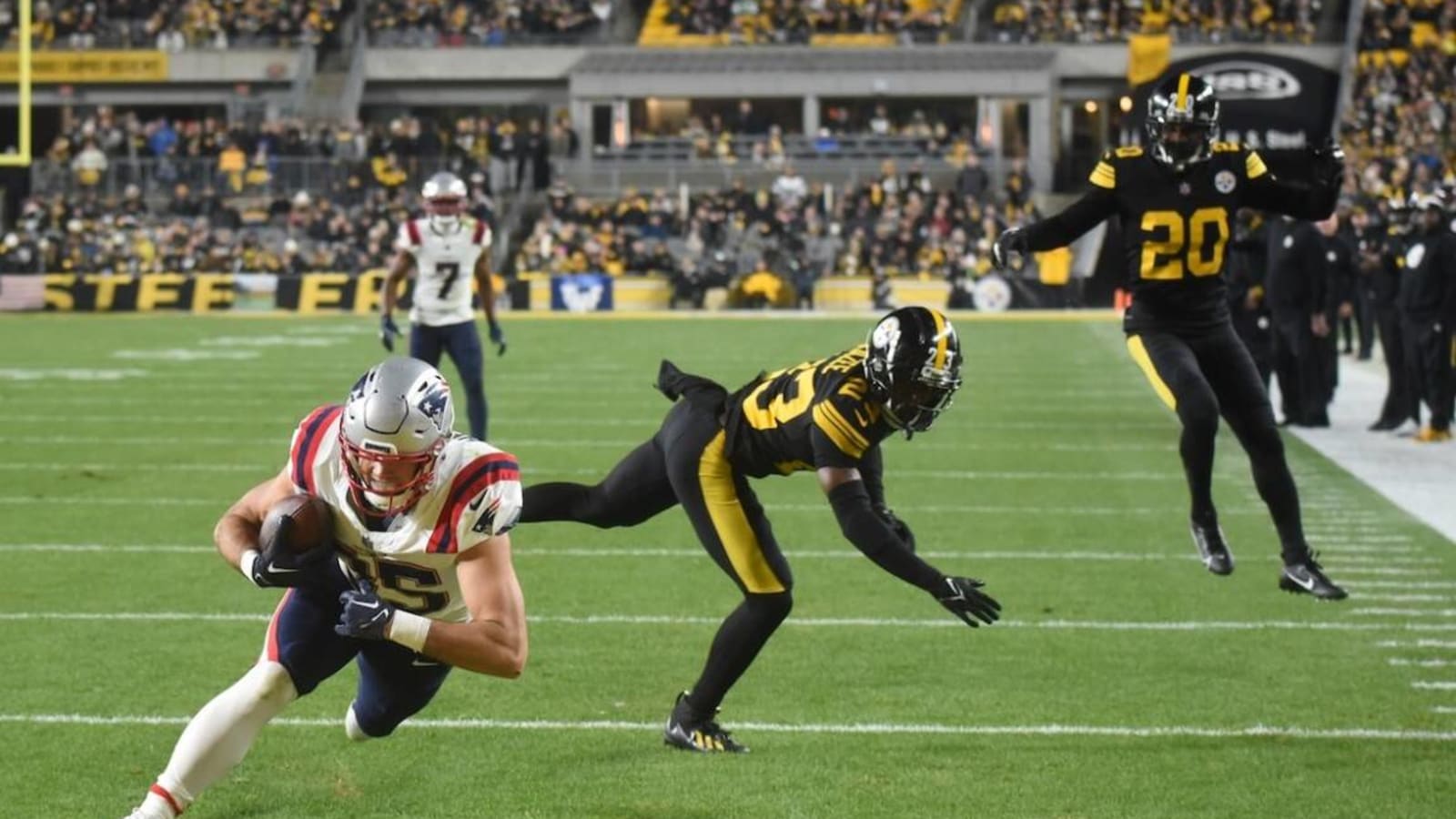 Steelers Sinking Fast After Loss to Patriots | Yardbarker