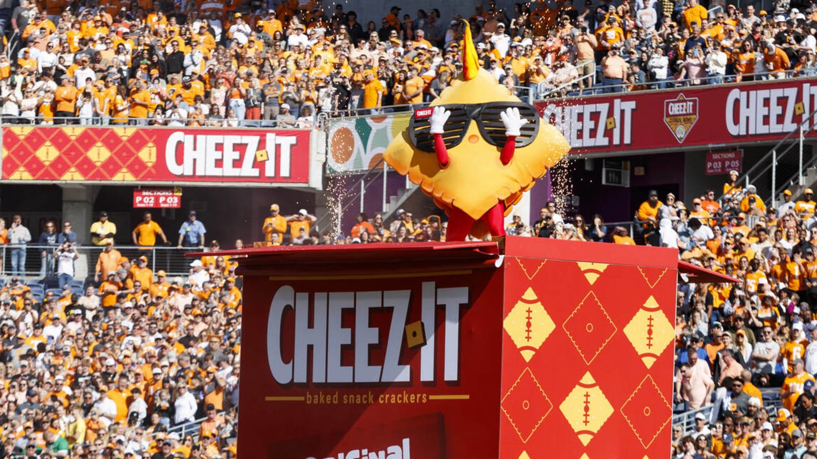 Cheez-It-themed hot tub from Citrus Bowl is being auctioned off ...