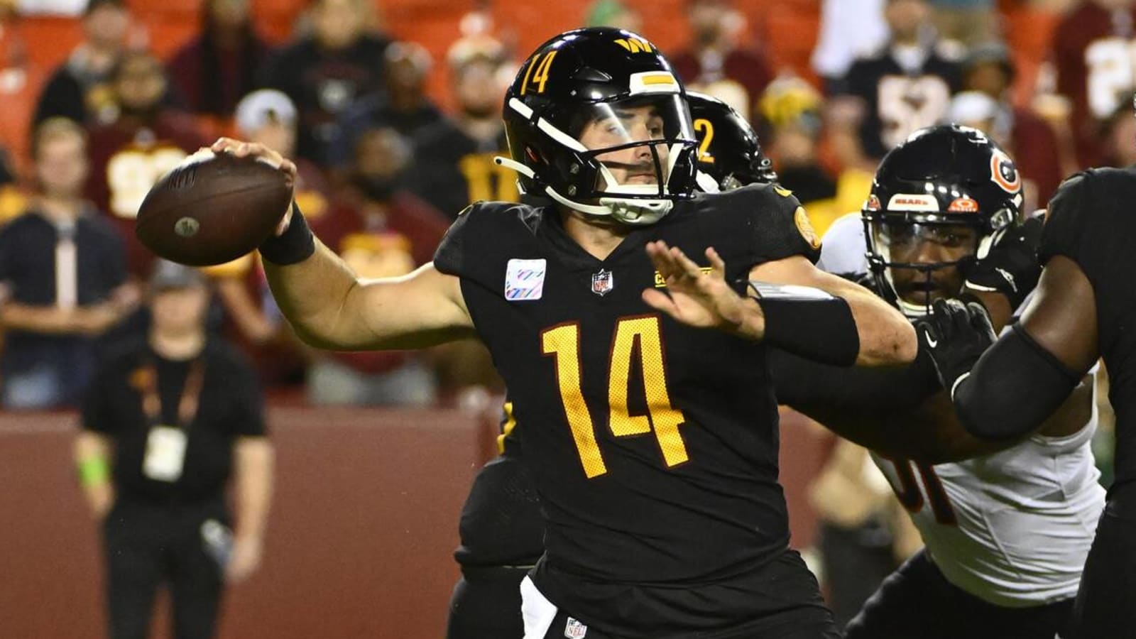 Magic Johnson blasts Commanders' 'TNF' effort vs. Bears | Yardbarker