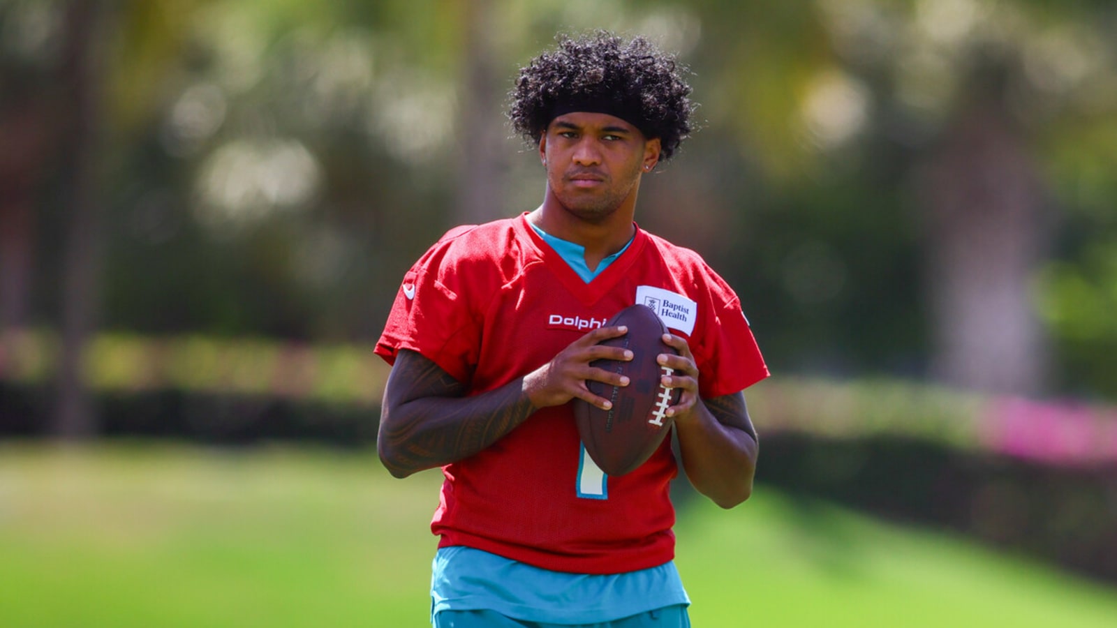 Guaranteed money a 'sticking point' in Tua Tagovailoa extension talks ...