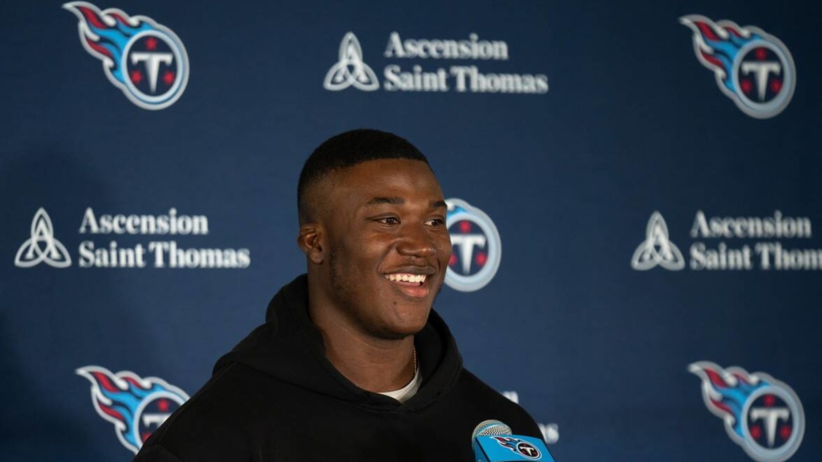 Kenneth Murray Breaks Silence After Leaving Chargers in Free Agency ...