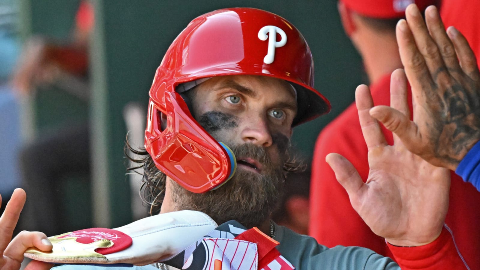 Harper, Phillies Get Past Houston Astros 3-2 | Yardbarker