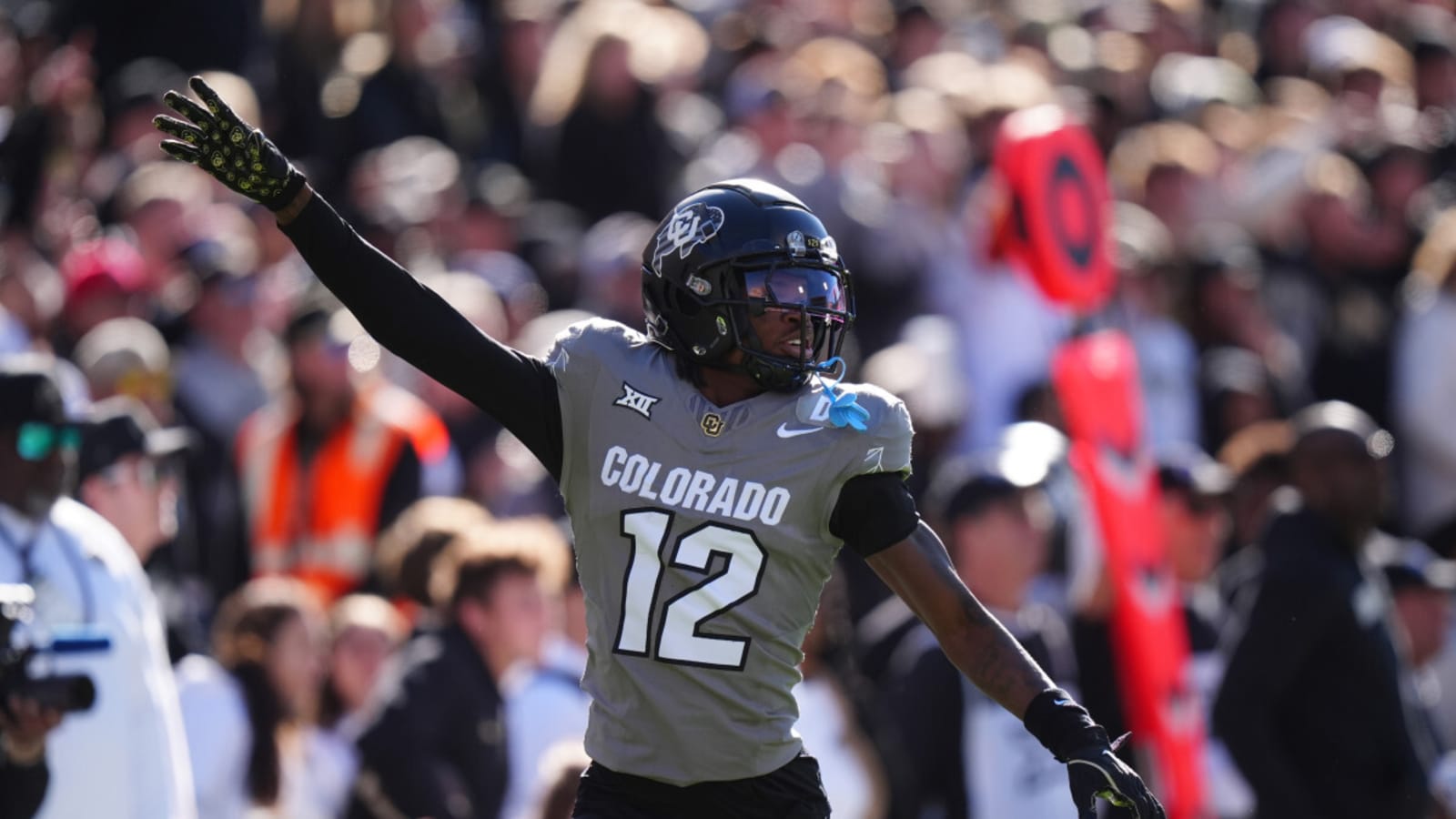 Travis Hunter Tightens His Grip on the Heisman with Another Big Play in ...