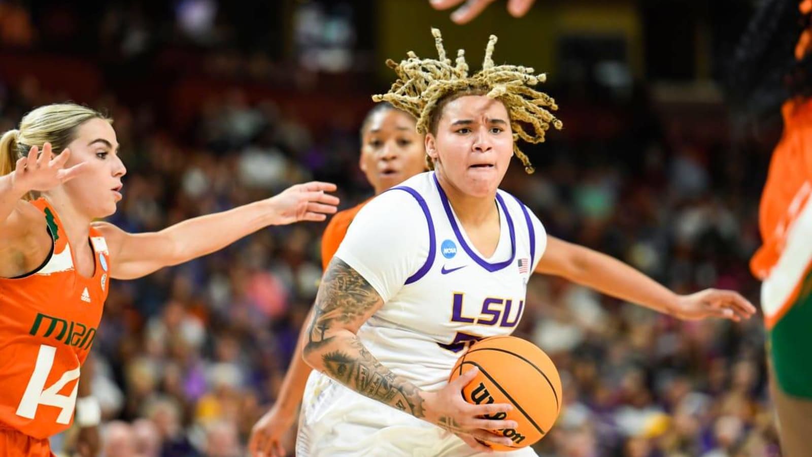 LSU WBB: Angel Reese Returns to Team, Kateri Poole Remains Away ...