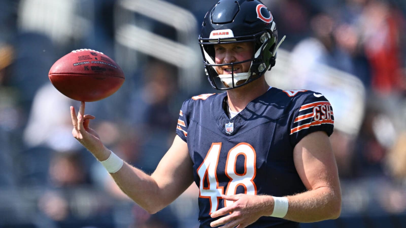 Bears bring back one of the team's longest tenured players before the ...